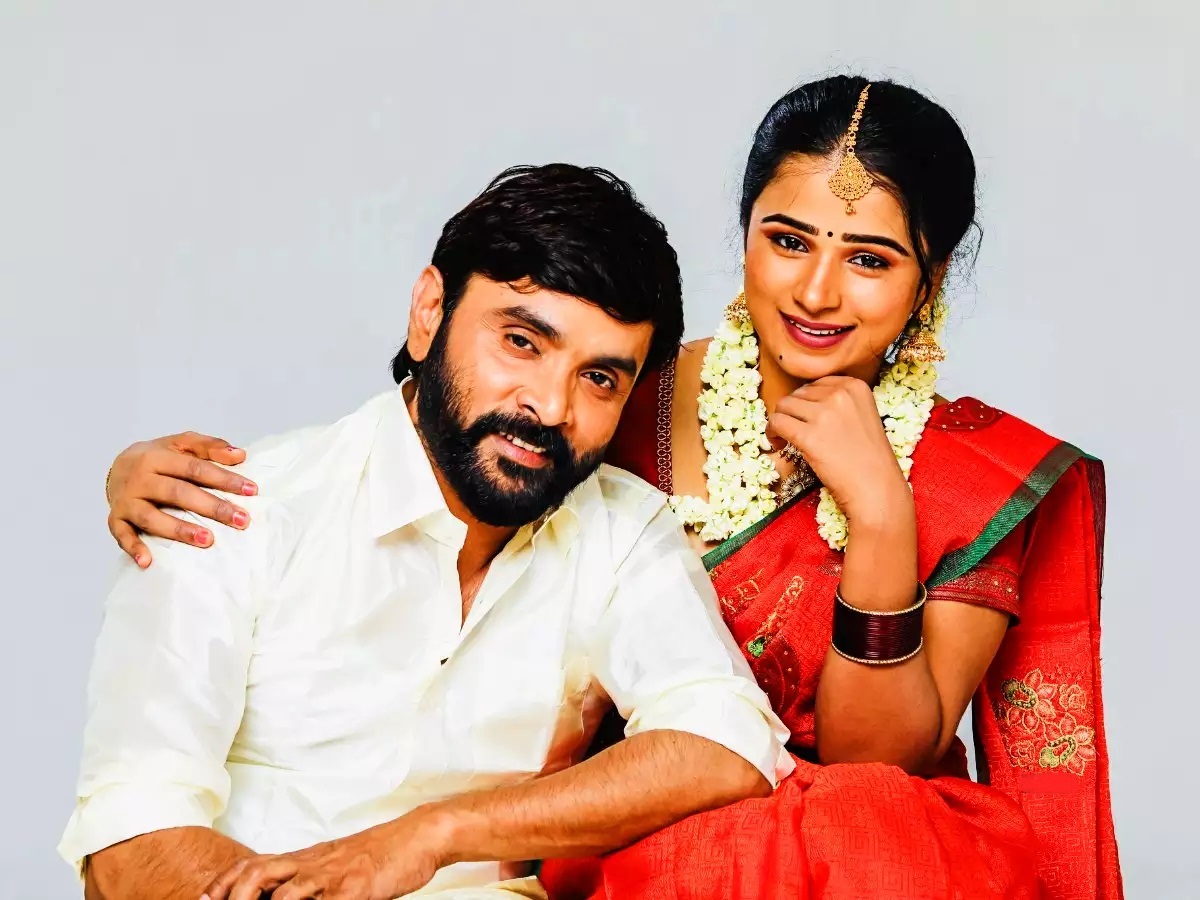 Snehan who celebrated the hundredth day of the birth of children