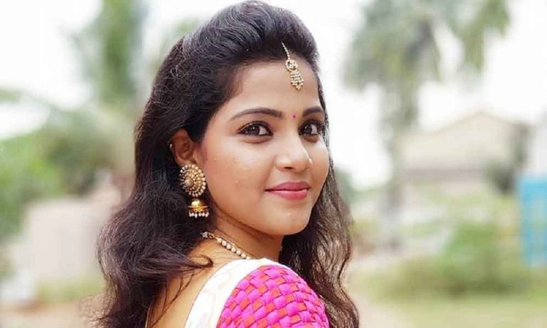 Serial actress Vaishali Thanika gave birth to a child.. Do you know